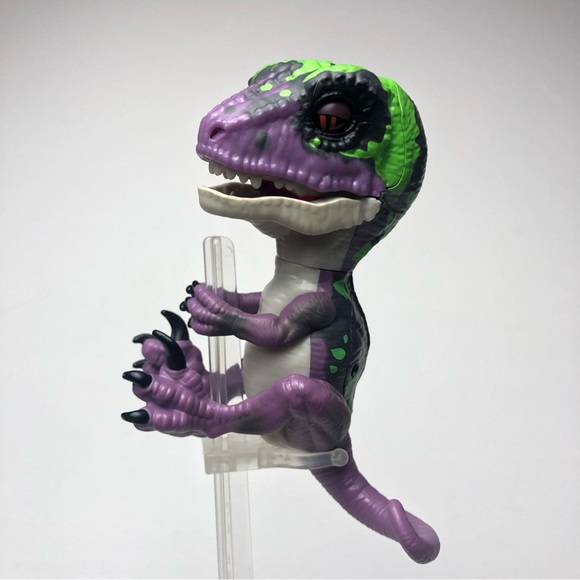 Wowwee | Toys | Fingerlings Interactive Untamed Raptor Razor Purple By ...